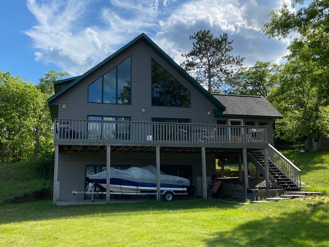BEAUTIFUL HOME ON CRYSTAL LAKE, WASCOTT WI